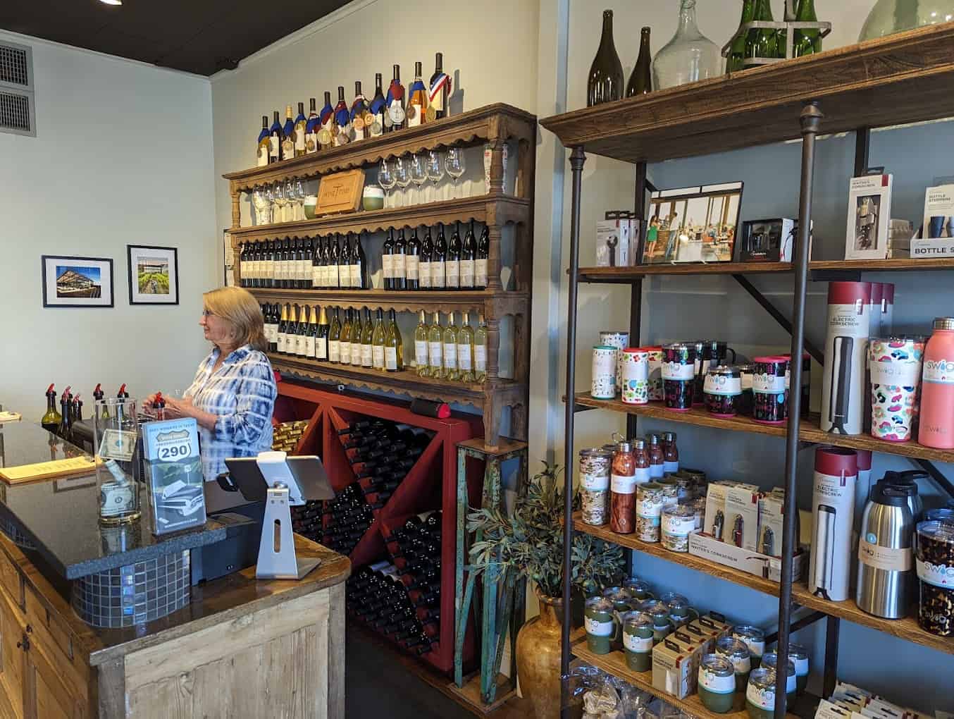 Narrow Path Main Street Tasting Room - Romantic Spots Fredericksburg